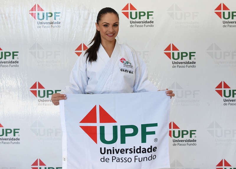 Manuela Spessatto compete no Pan-Americano de Karatê-do - UPF ...