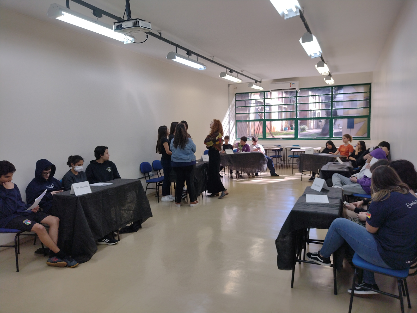 I Feira das Profissões movimenta o Integrado UPF - UPF | Universidade ...