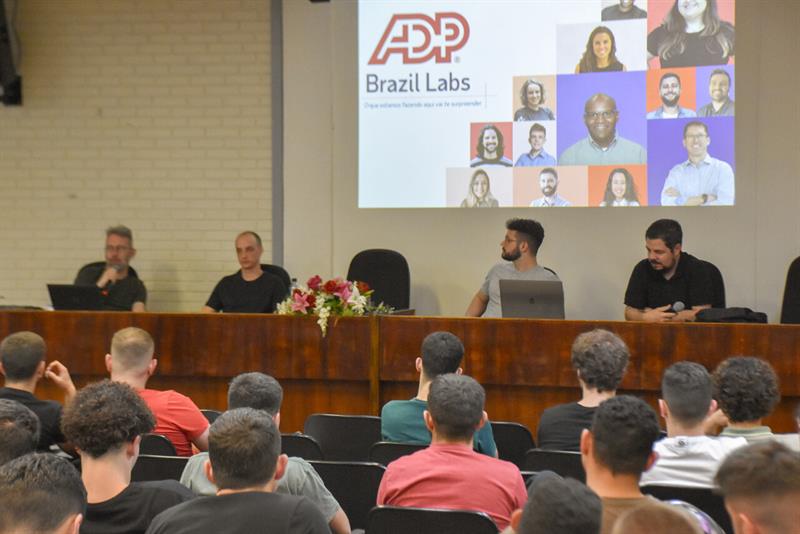 Open TI abre portas para empresas se conectarem com estudantes e ...