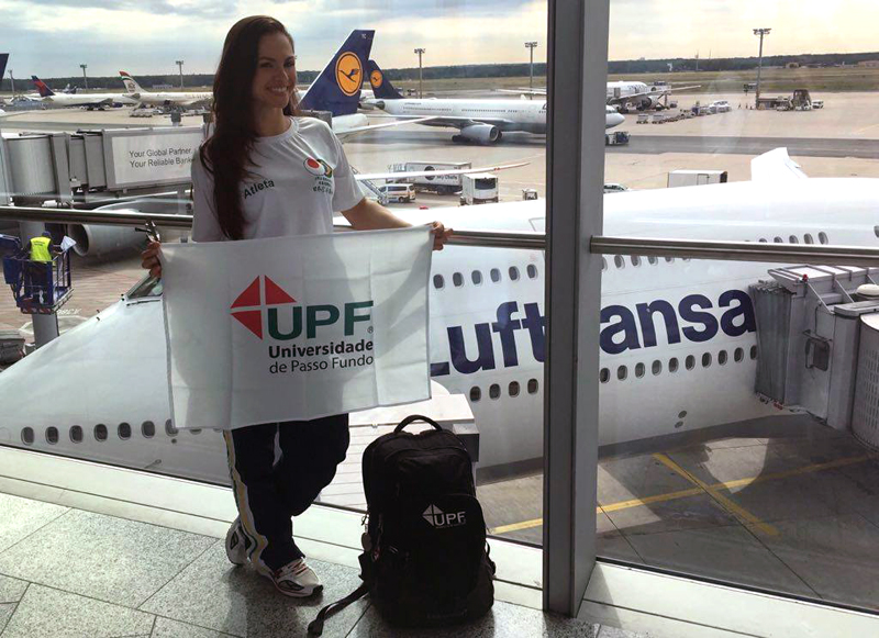 Manuela Spessatto disputa Mundial de caratê - UPF | Universidade de ...