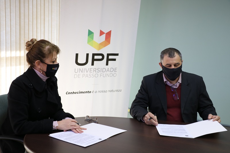 UPF firma convênio com o Sicredi - UPF | Universidade de Passo Fundo